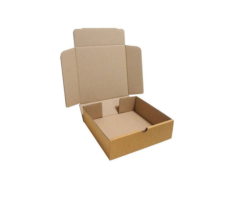 A square mailing box that can fit a 3kg satchel – kebet packaging